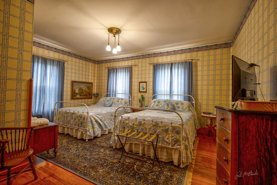 Stevens Suite - Grandpa's Castle